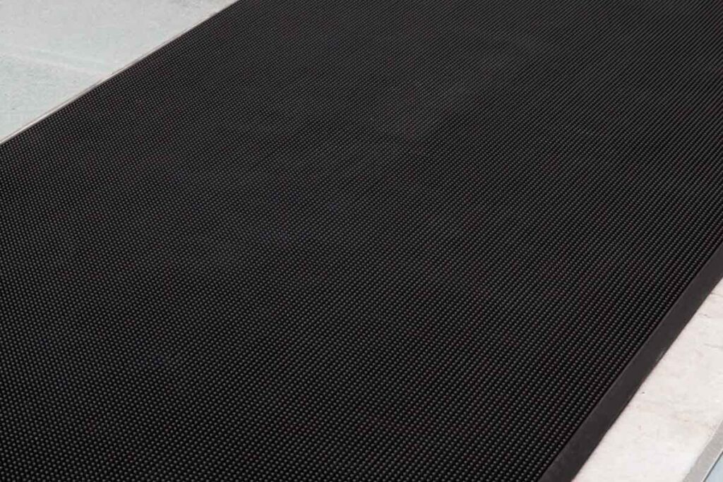 Outdoor Rubber Bristle Mats - Mats Nationwide